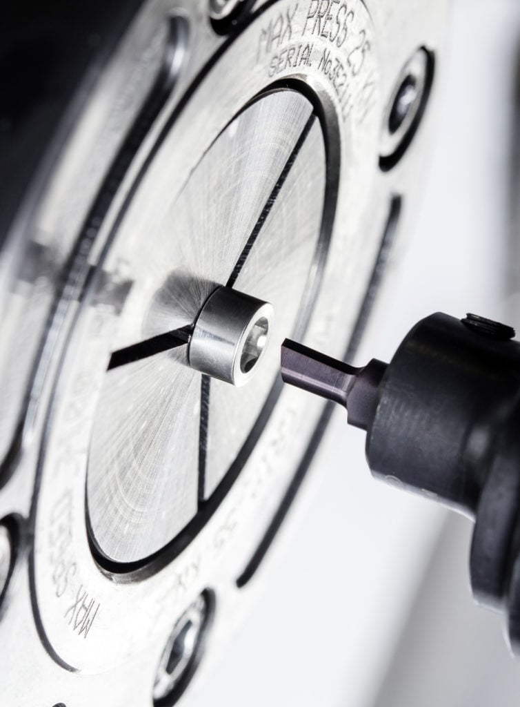 Screws for endoprosthetics - MTDCNC - The home of CNC milling. turning ...