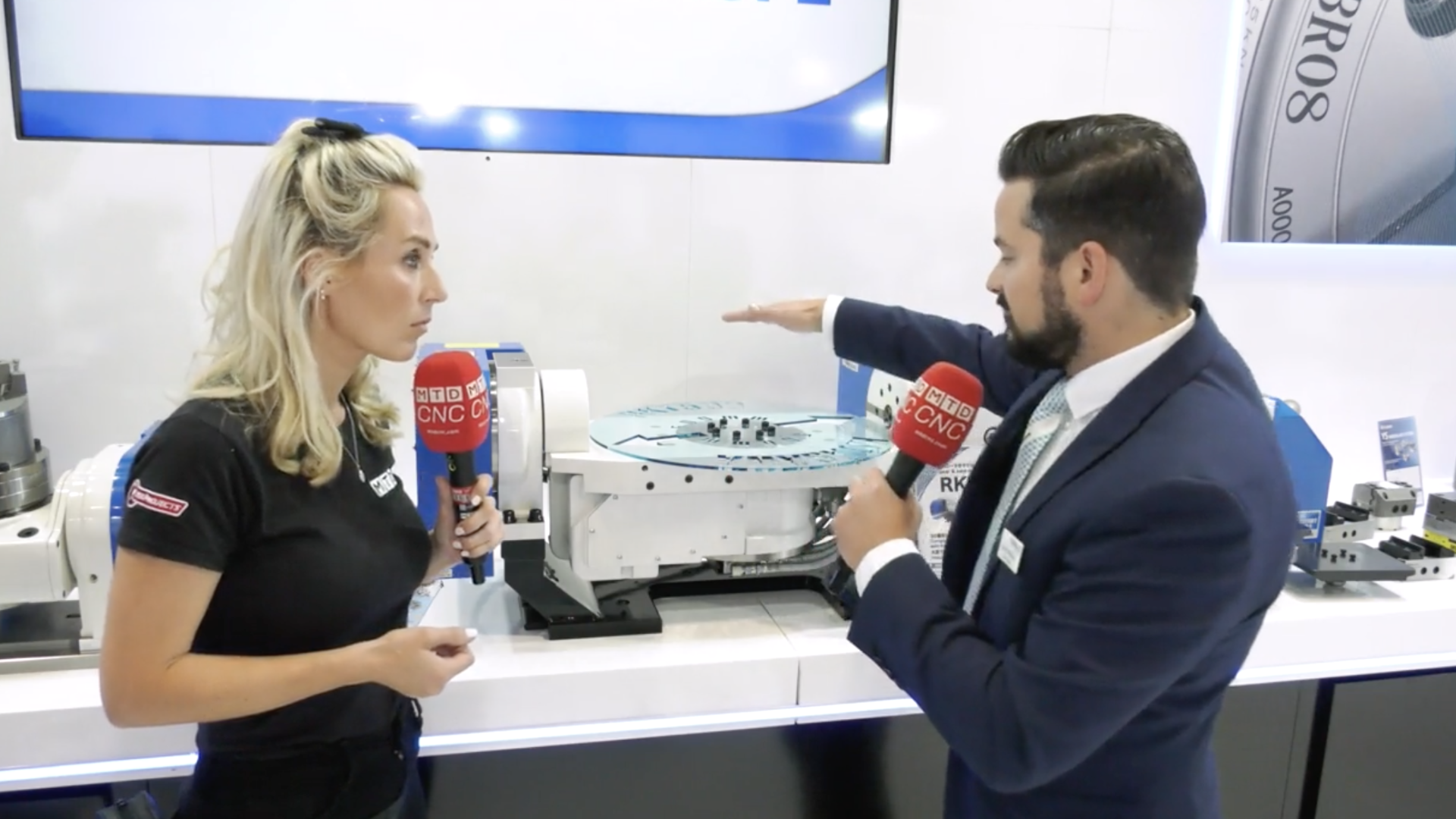 Have you ever seen a robot gripper head that can measure? - MTDCNC ...