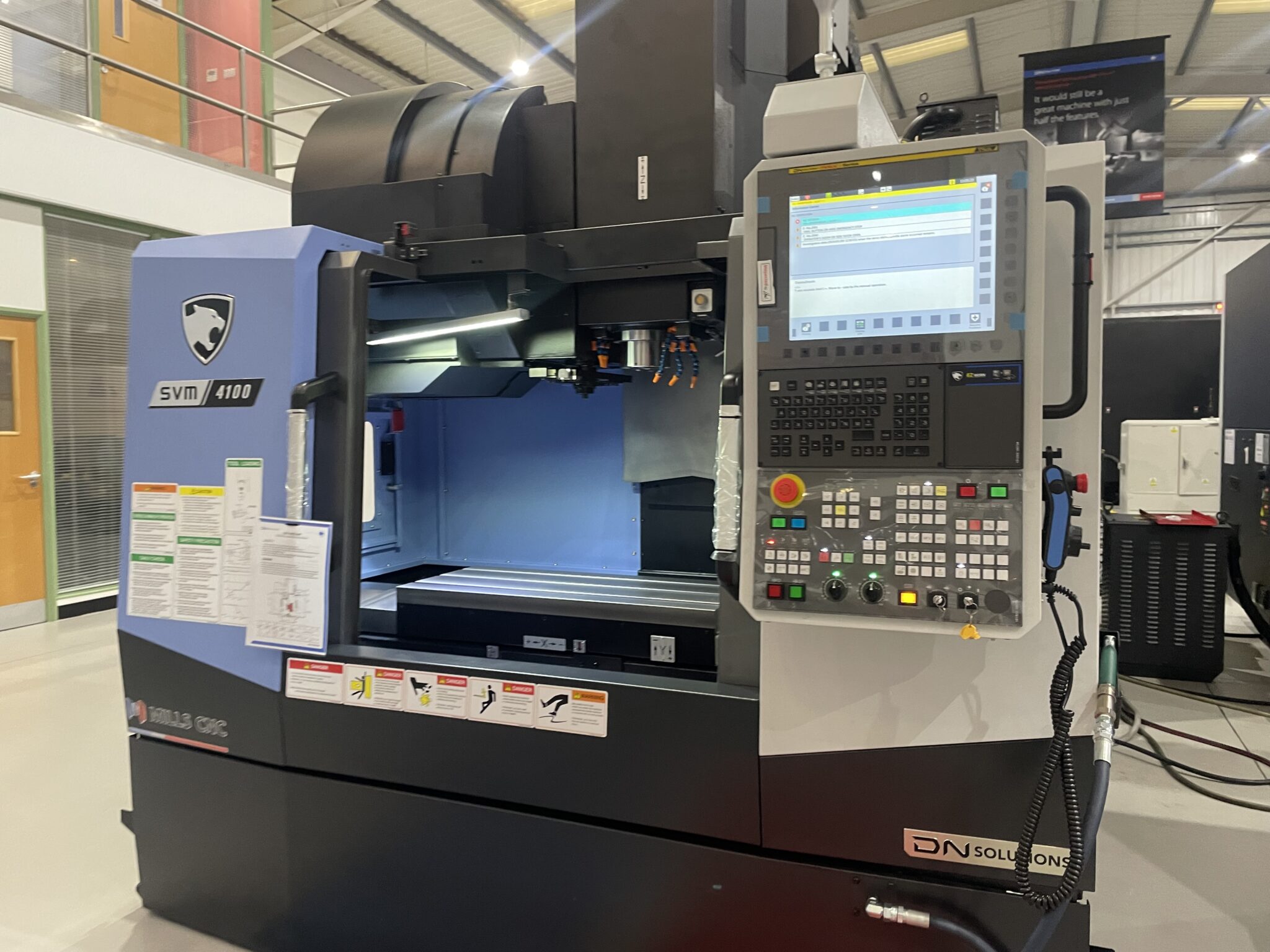 DN SVM 4100 machining centre - MTDCNC - The home of CNC milling ...