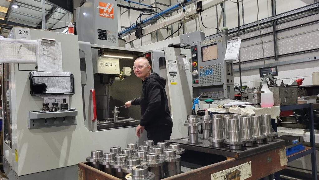 Optimising aerospace machining with Fuchs lubricants at ESL - MTDCNC ...