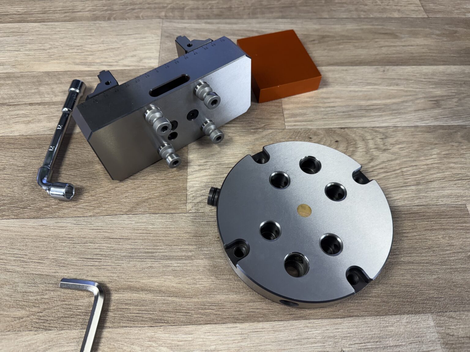 New from MicroLoc Workholding – a disruptive 5-axis vice launch ...